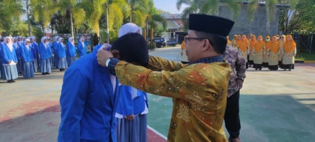 Madrasah Aliyah Negeri 1 Ambon - 199 Siswa MAN Ambon Ikuti Pelaksanaan AM